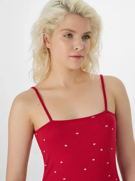 Mark Formelle 572404 р.164/170-96-102, сердечки на алом Сорочка купить ...